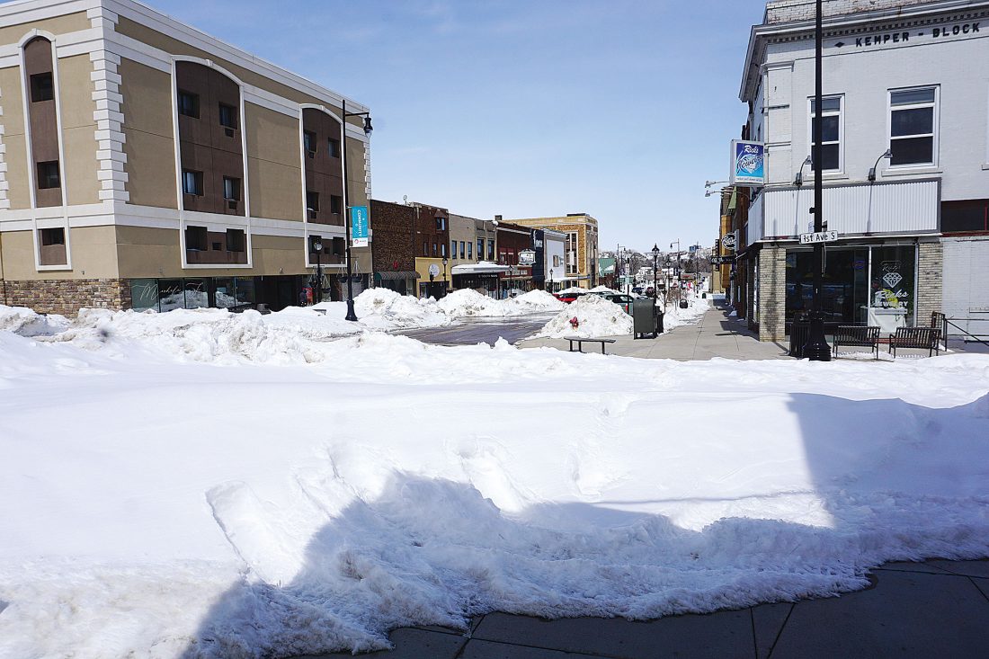 Snow creates access issues | News, Sports, Jobs - Minot Daily News